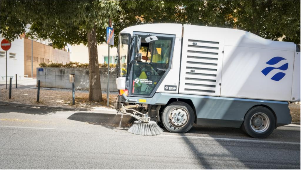 Varredora na Rua do Ganges - Junta de Freguesia do Parque das Nações
